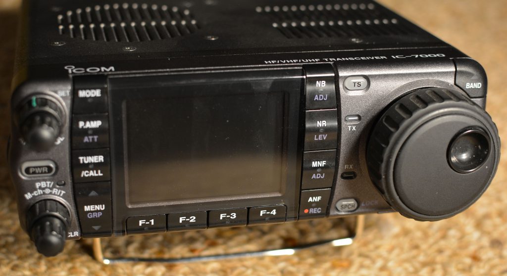 IC-7000 front view | VK3IL Blog